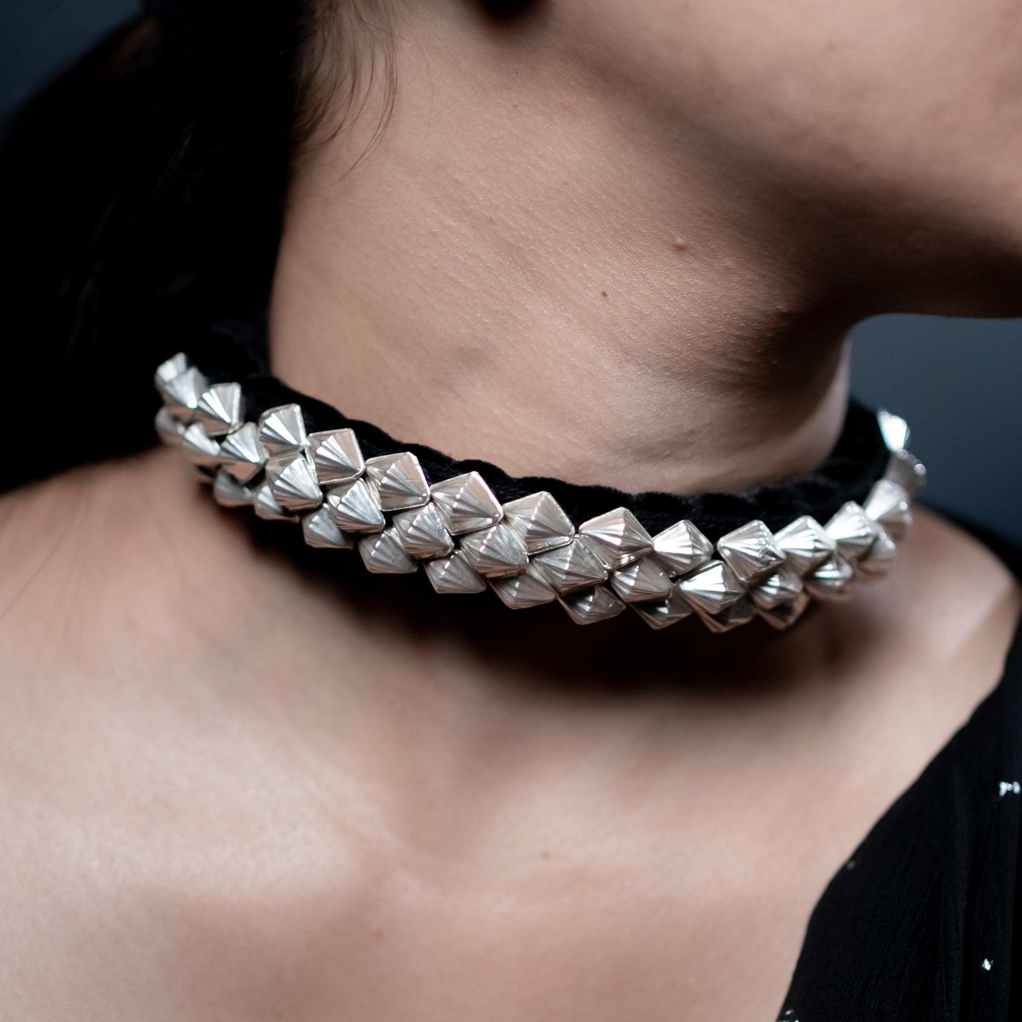 Buy Dhari Silver Guluband for Women Online in India | Ejaa