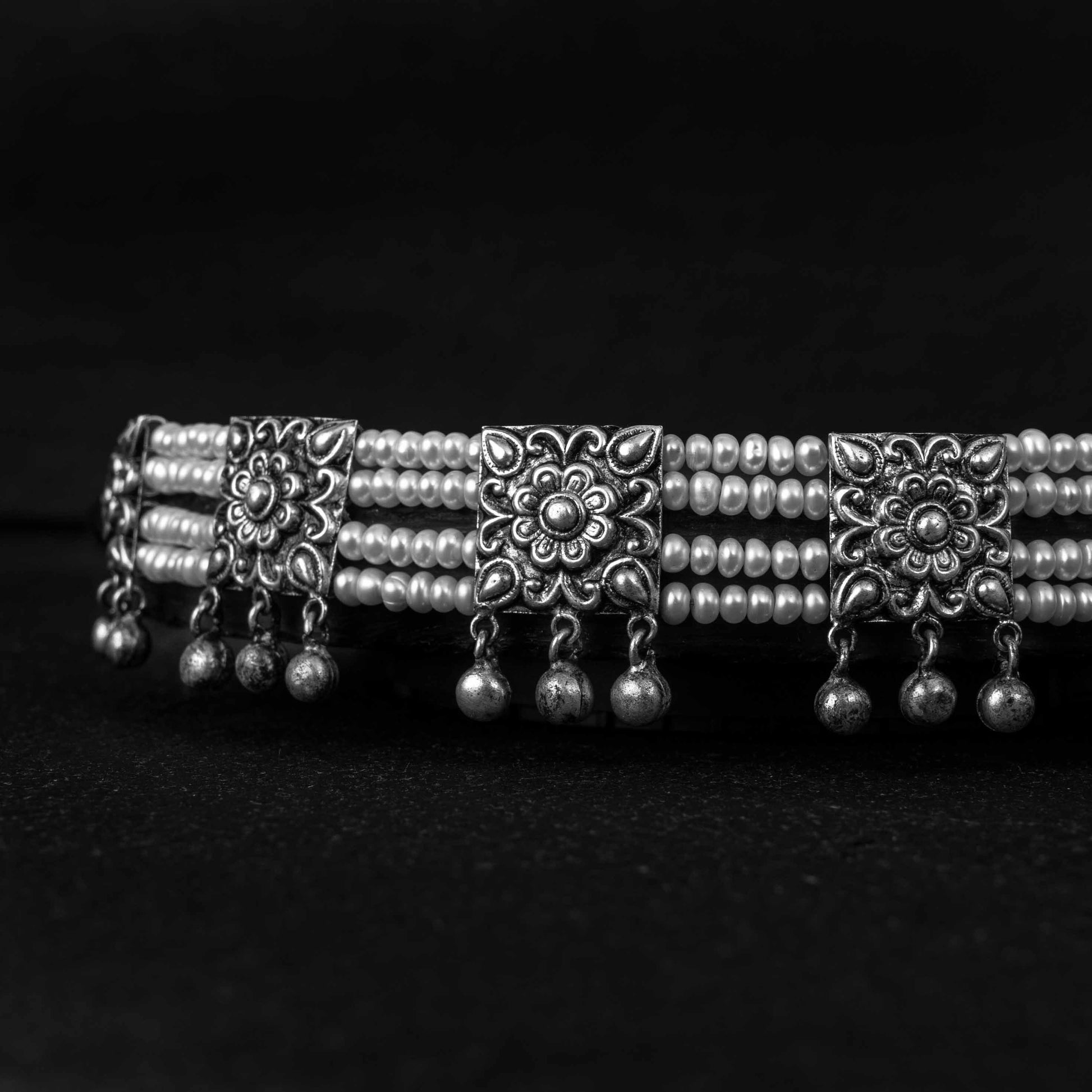 Noor Ghungru Silver Guluband | Silver Pahadi Choker